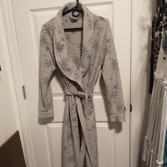 Unknown | Intimates & Sleepwear | Bath Robe | Poshmark